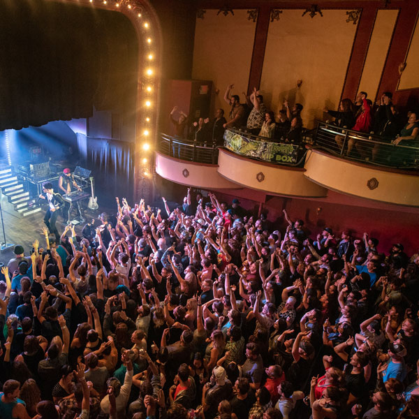 PLAN YOUR VISIT - Majestic Theatre